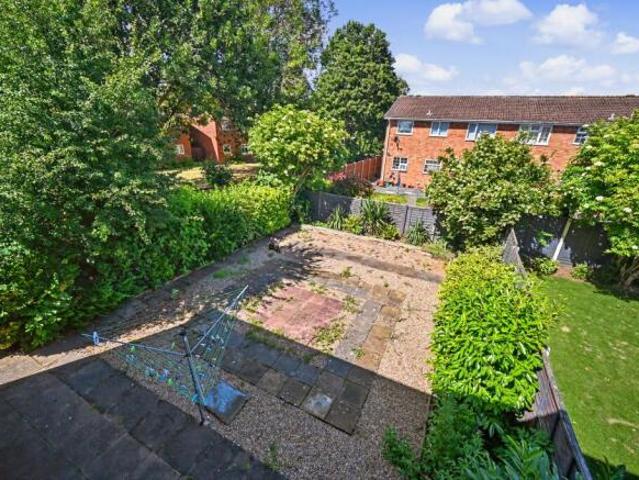 2 bedroom maisonette for sale in Talaton Close, Pendeford, Wolverhampton, WV9