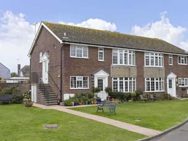 2 bedroom maisonette for sale in The Maples, Ferring, BN12