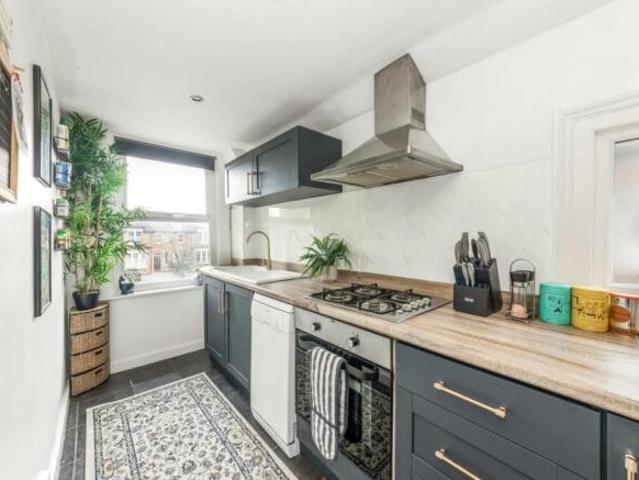 2 bedroom maisonette for sale in Trewsbury Road, Sydenham, London, SE26