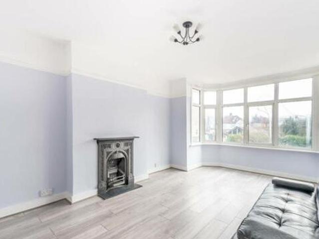 2 Bedroom Maisonette For Sale In Wembley Park, Wembley