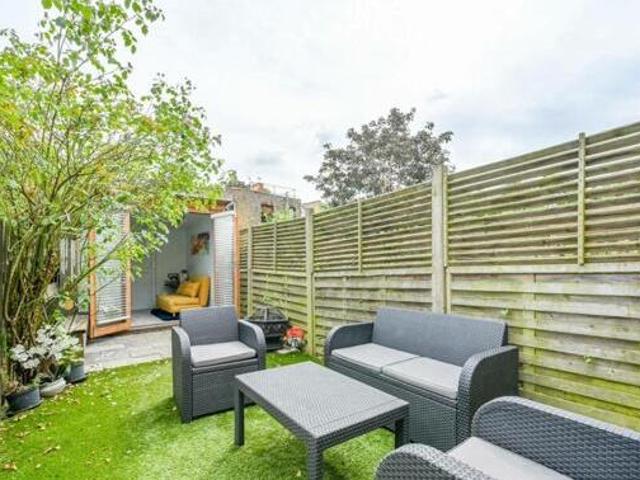 2 Bedroom Maisonette For Sale In Wendell Park, London