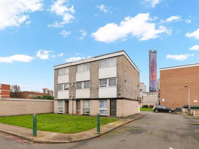 2 Bedroom Maisonette For Sale In Wellesley Road, Croydon