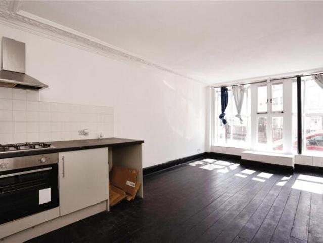 2 bedroom maisonette for sale in Western Street, Brighton, East Sussex, BN1