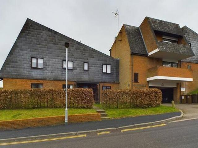 2 Bedroom Maisonette For Sale In Whitwell, Hitchin