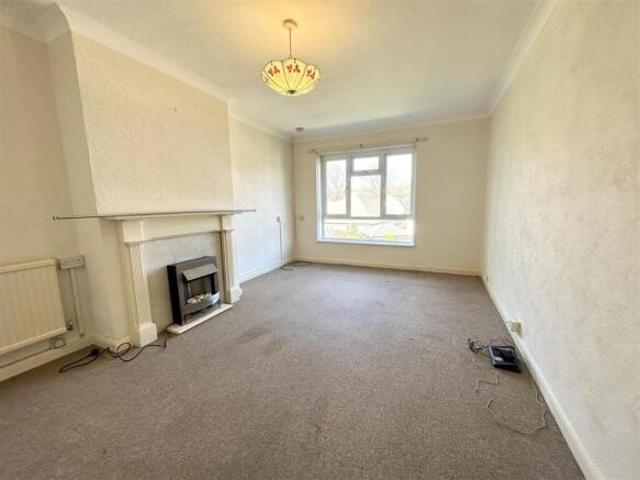 2 bedroom maisonette for sale in Woodford Court, Birchington, CT7