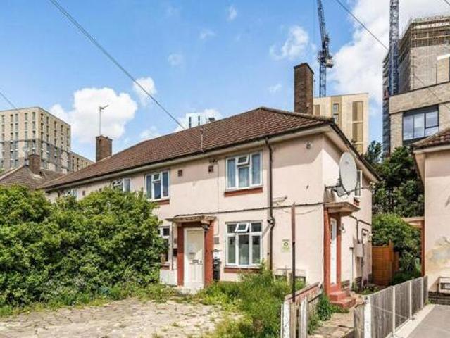 2 Bedroom Maisonette For Sale In Acton, London