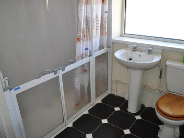 2 bedroom maisonette for sale in Alderwood Road West Cross Swansea Sa3 5jd, SA3