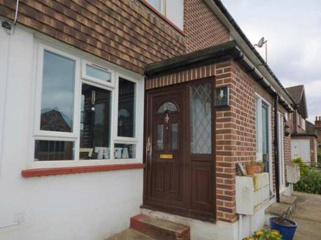 2 Bedroom Maisonette For Sale In Alexandra Park