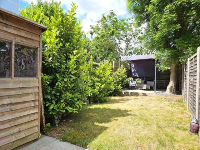 2 bedroom maisonette for sale in Amyand Park Road, Twickenham, 2 mins Station, TW1