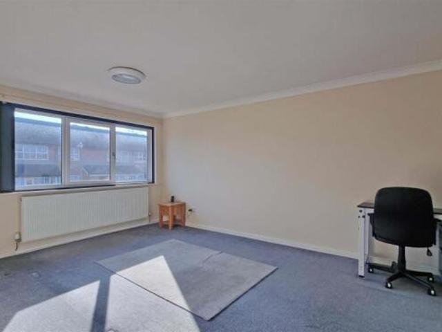 2 bedroom maisonette for sale in Apsley Croft, Kings Norton, Birmingham, B38