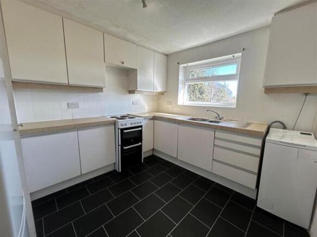 2 bedroom maisonette for sale in Ardmore Walk, Manchester, M22