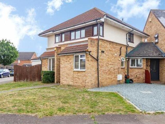2 Bedroom Maisonette For Sale In Basildon, Essex