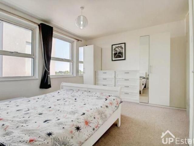 2 bedroom maisonette for sale in Beauchamp Avenue, Leamington Spa, CV32
