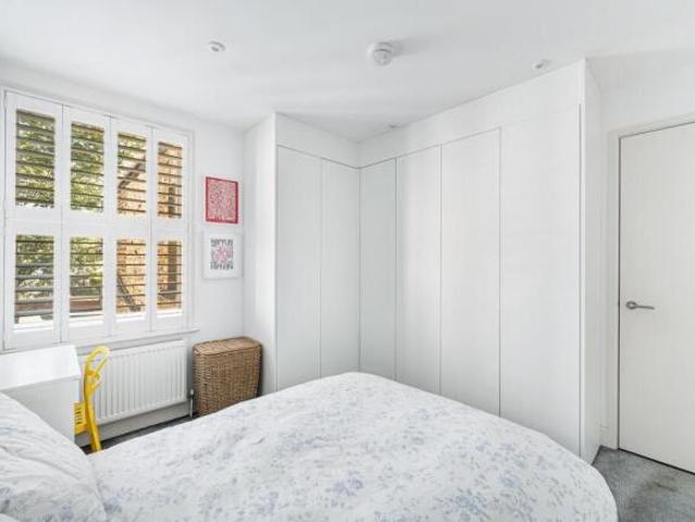 2 bedroom maisonette for sale in Bollo Lane Chiswick, W4