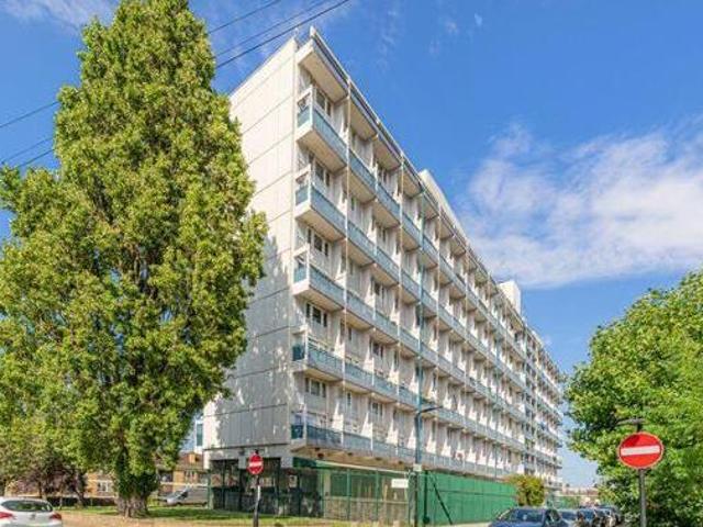 2 Bedroom Maisonette For Sale In Bradstock Road