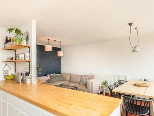 2 Bedroom Maisonette For Sale In Brixton