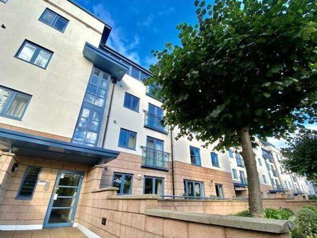 2 Bedroom Maisonette For Sale In Bristol