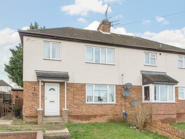 2 Bedroom Maisonette For Sale In Buckinghamshire