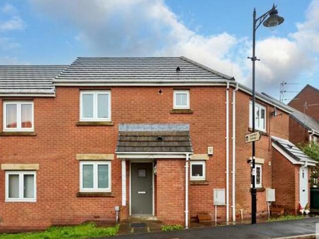 2 Bedroom Maisonette For Sale In Buckshaw Village