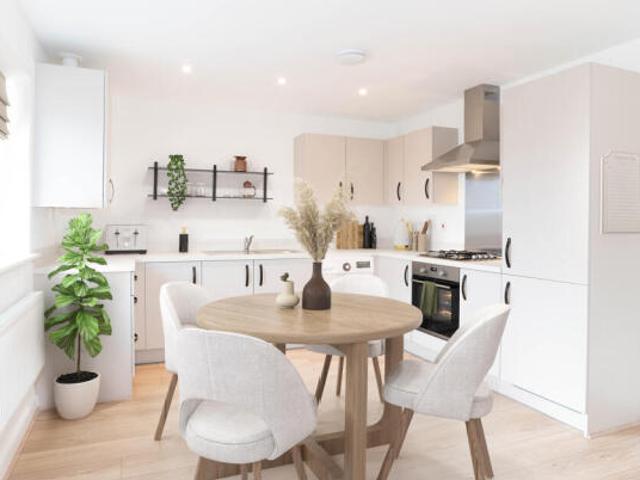2 bedroom maisonette for sale in Burtonwood Road, Warrington, Cheshire, WA5 3TZ, WA5