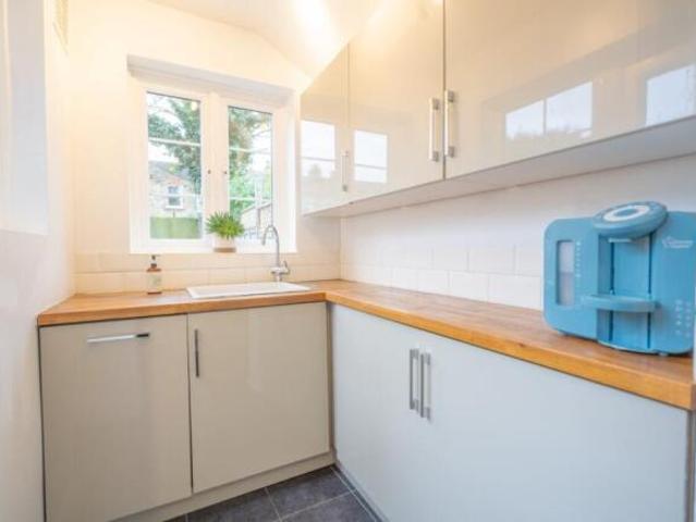 2 bedroom maisonette for sale in Cambray Road, Balham, SW12