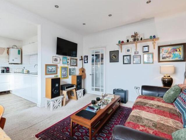 2 bedroom maisonette for sale in Capstone Road, Bournemouth, BH8