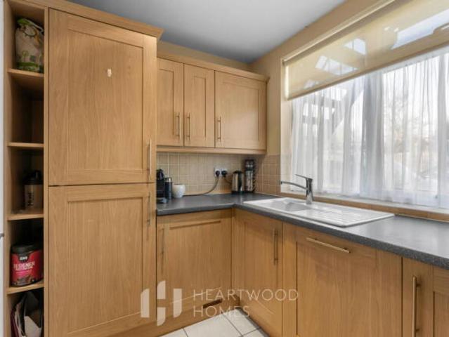 2 bedroom maisonette for sale in Castle Road, St. Albans, AL1 5DG, AL1