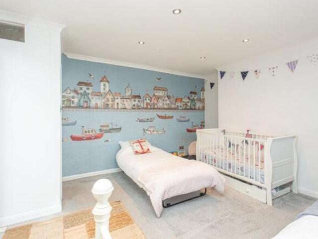 2 bedroom maisonette for sale in Central Parade, Herne Bay, CT6