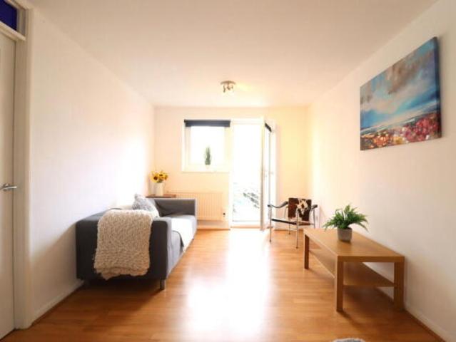 2 bedroom maisonette for sale in Chelhydra Walk, Maritime Quarter, Swansea, SA1 1YG, SA1