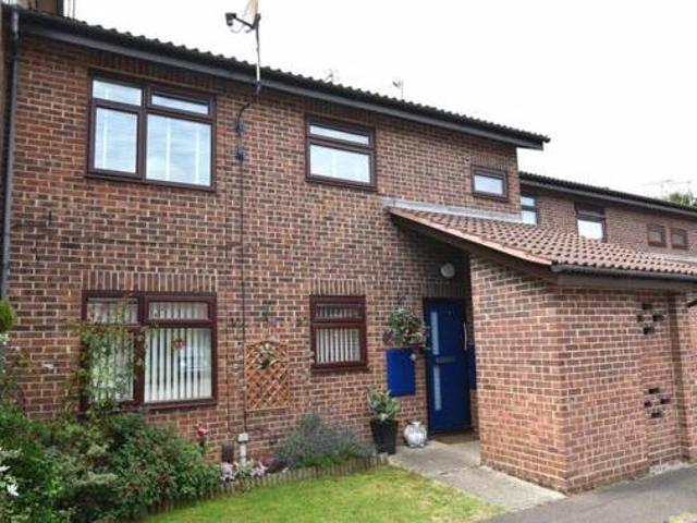 2 Bedroom Maisonette For Sale In Chelmsford