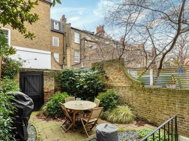 2 Bedroom Maisonette For Sale In Chelsea, London
