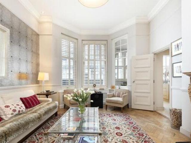 2 Bedroom Maisonette For Sale In Chelsea, London