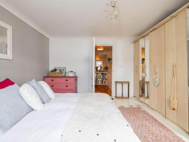 2 bedroom maisonette for sale in Cotswold Road, Windmill Hill, BS3