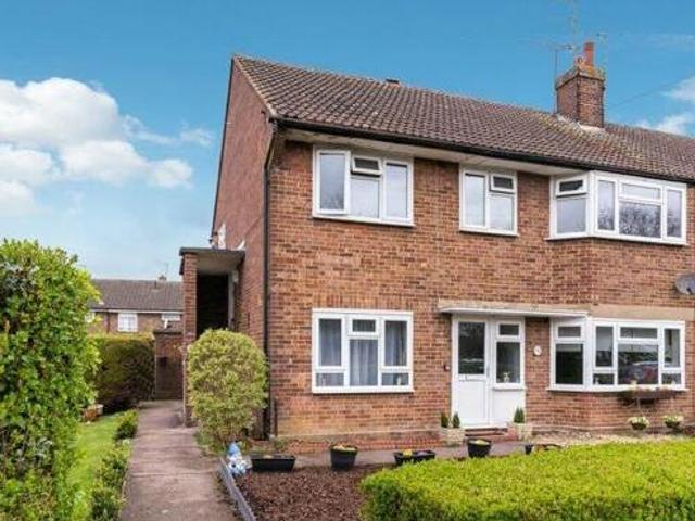 2 Bedroom Maisonette For Sale In Datchworth, Knebworth