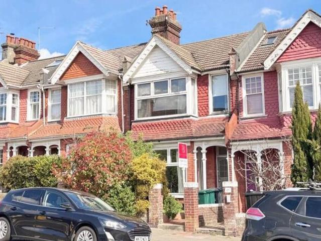 2 bedroom maisonette for sale in Ditchling Road, BN1