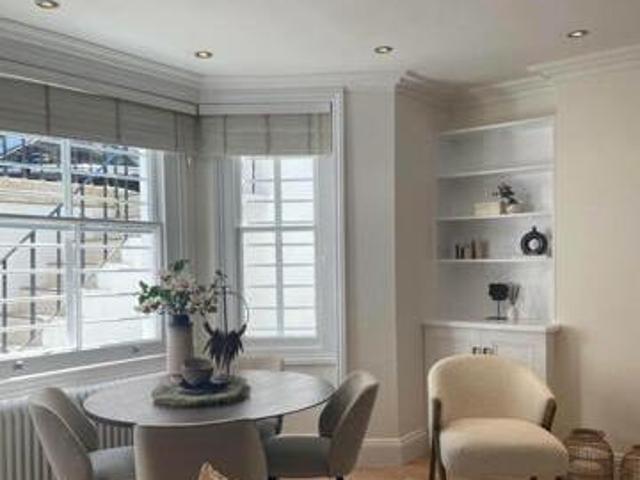 2 Bedroom Maisonette For Sale In Earls Court, London
