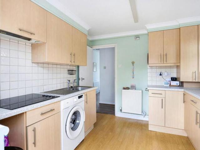 2 bedroom maisonette for sale in East End Road, Charlton Kings, Cheltenham, GL53 8QA, GL53