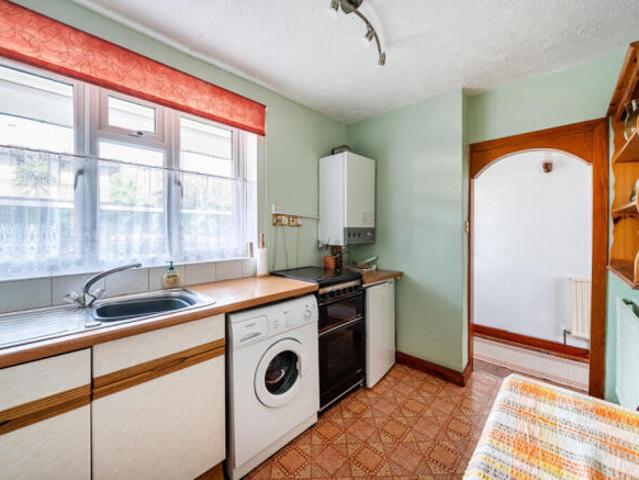 2 bedroom maisonette for sale in Emba Street, London, SE16