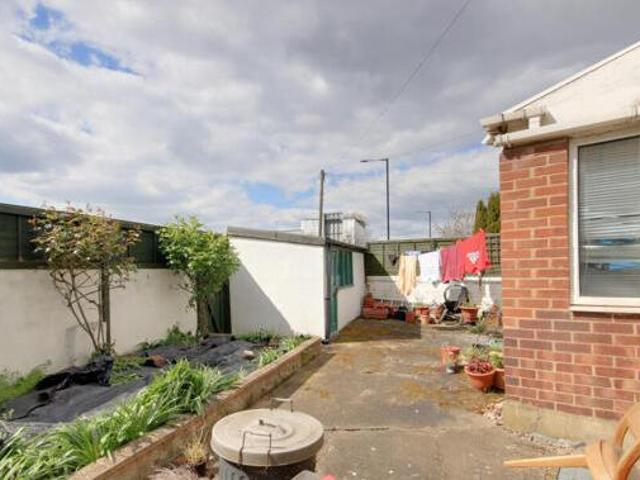 2 Bedroom Maisonette For Sale In Enfield