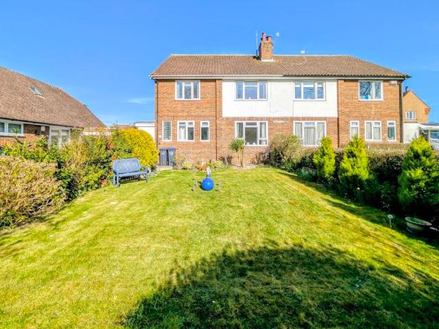 2 bedroom maisonette for sale in Findon Road, Worthing, BN14