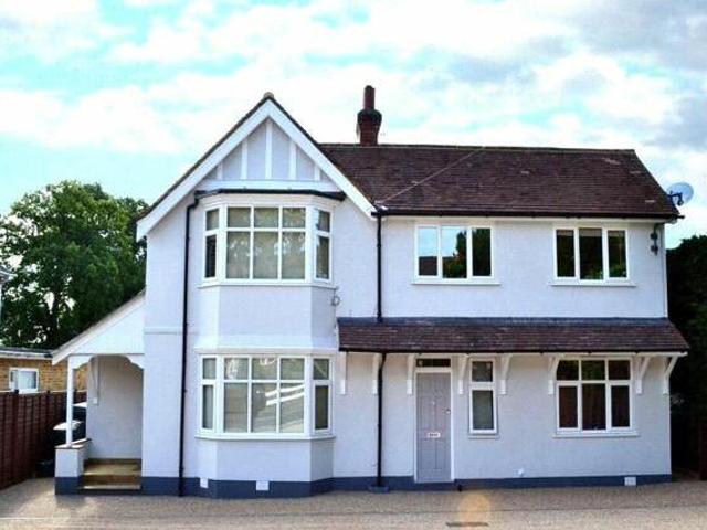 2 Bedroom Maisonette For Sale In Fleet, Hampshire