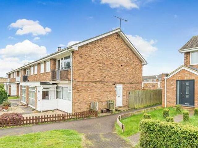 2 Bedroom Maisonette For Sale In Flitwick