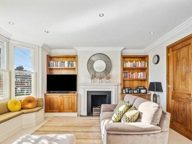 2 Bedroom Maisonette For Sale In Fulham, London