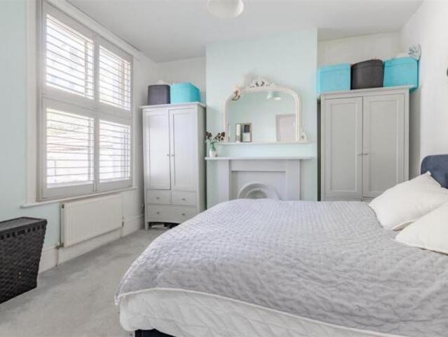 2 bedroom maisonette for sale in Hampstead Road, Brighton, BN1