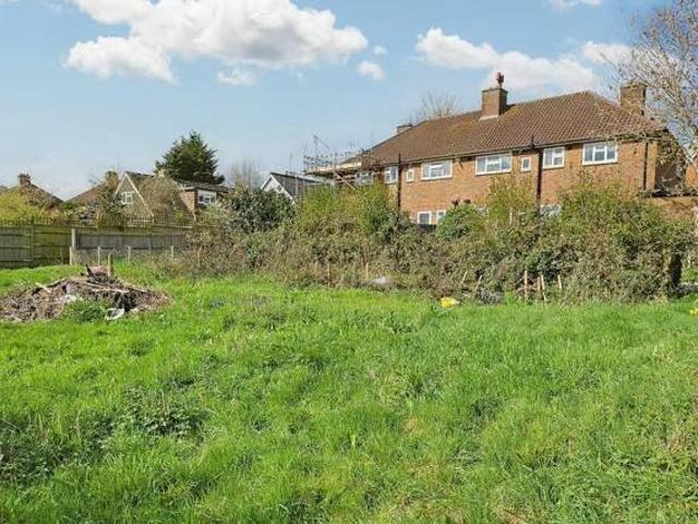 2 Bedroom Maisonette For Sale In Hartley Road