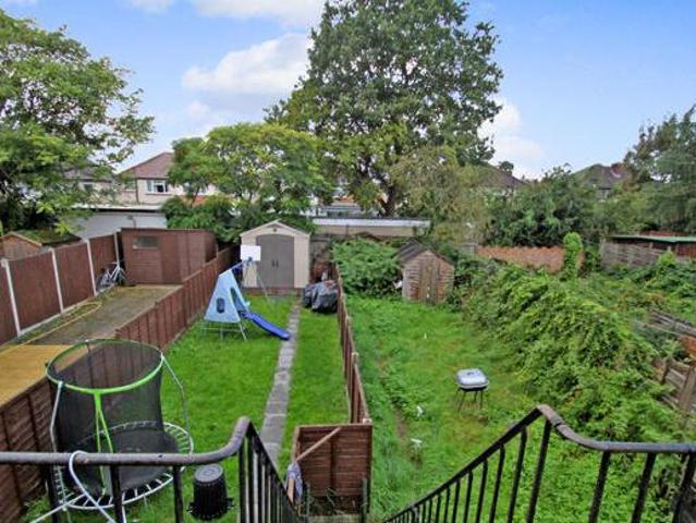 2 Bedroom Maisonette For Sale In Hayes