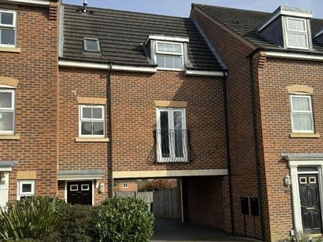 2 Bedroom Maisonette For Sale In Hemsworth
