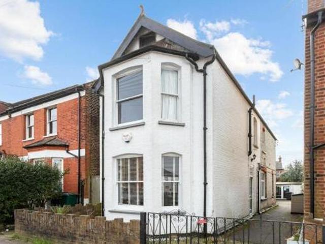 2 Bedroom Maisonette For Sale In High Barnet