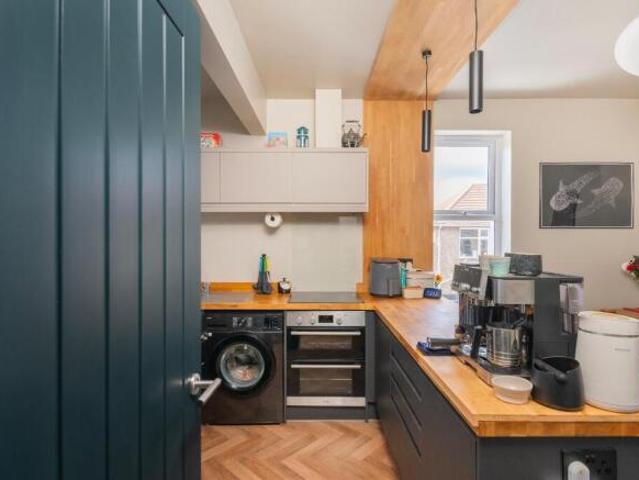 2 bedroom maisonette for sale in Hillside Road, St George, BS5