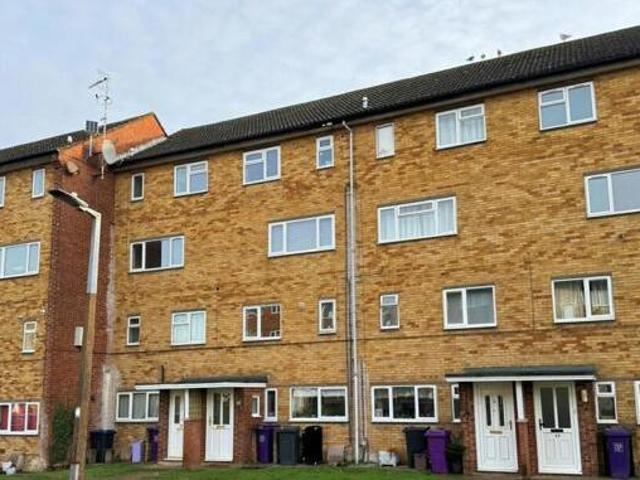 2 Bedroom Maisonette For Sale In Hitchin